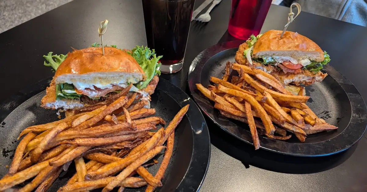 Boone County Junction Bar & Grill | Lebanon, IN